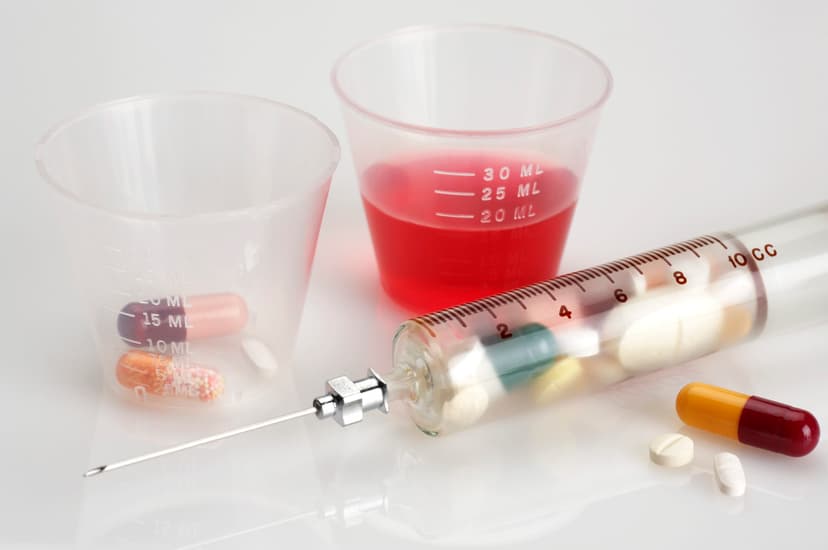 What Is the Difference Between Codeine and Percocet? | Zinnia Health