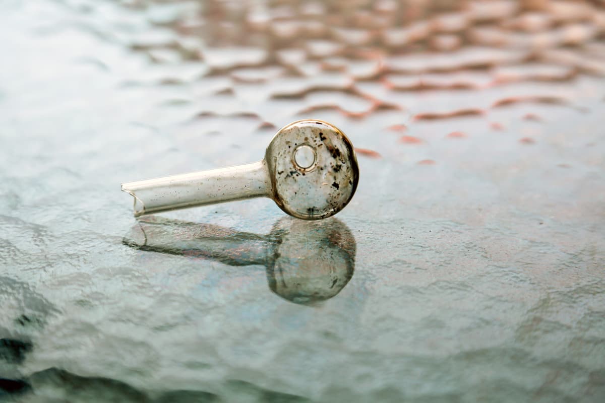 What Does Real Meth Look, Smell and Taste Like? | Zinnia Health